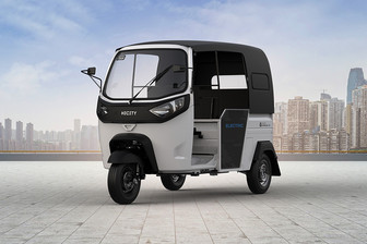 Euler Motors HiCity vs Shigan ev Green Rick Super Passenger Comparison ...