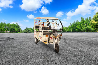 Mini Metro Red E Rickshaw vs Vidhyut P3 Comparison - Price & Specs