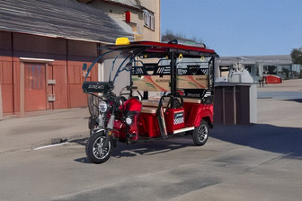 Saera Mayuri Auto Shape vs Sunehri Dlx Ms Comparison - Price & Specs